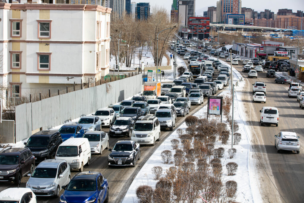 Оношилгоо даатгалд хамрагдаагүй тээврийн хэрэгслийг замын хөдөлгөөнд