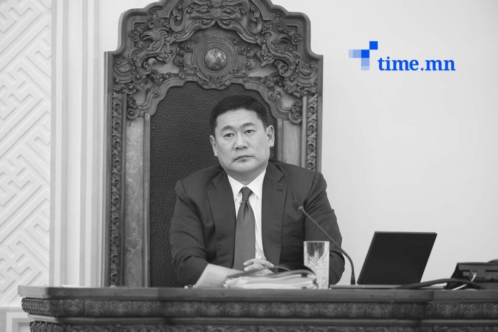 Ерөнхий сайд Л Оюун Эрдэнэд итгэл үзүүлэхийг УИХ ын гишүүд дэмжээгүй тул түүний Засгийн газрыг