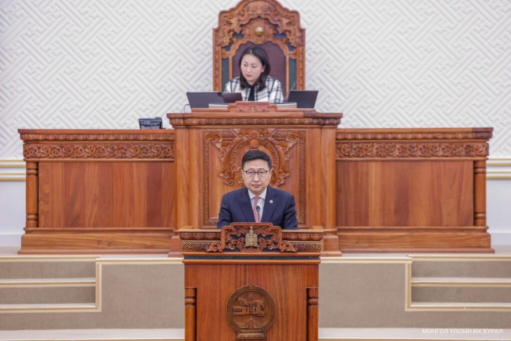 2026 оны төсвийн хүрээний мэдэгдлийн хоёр дахь хэлэлцүүлгийг хийв